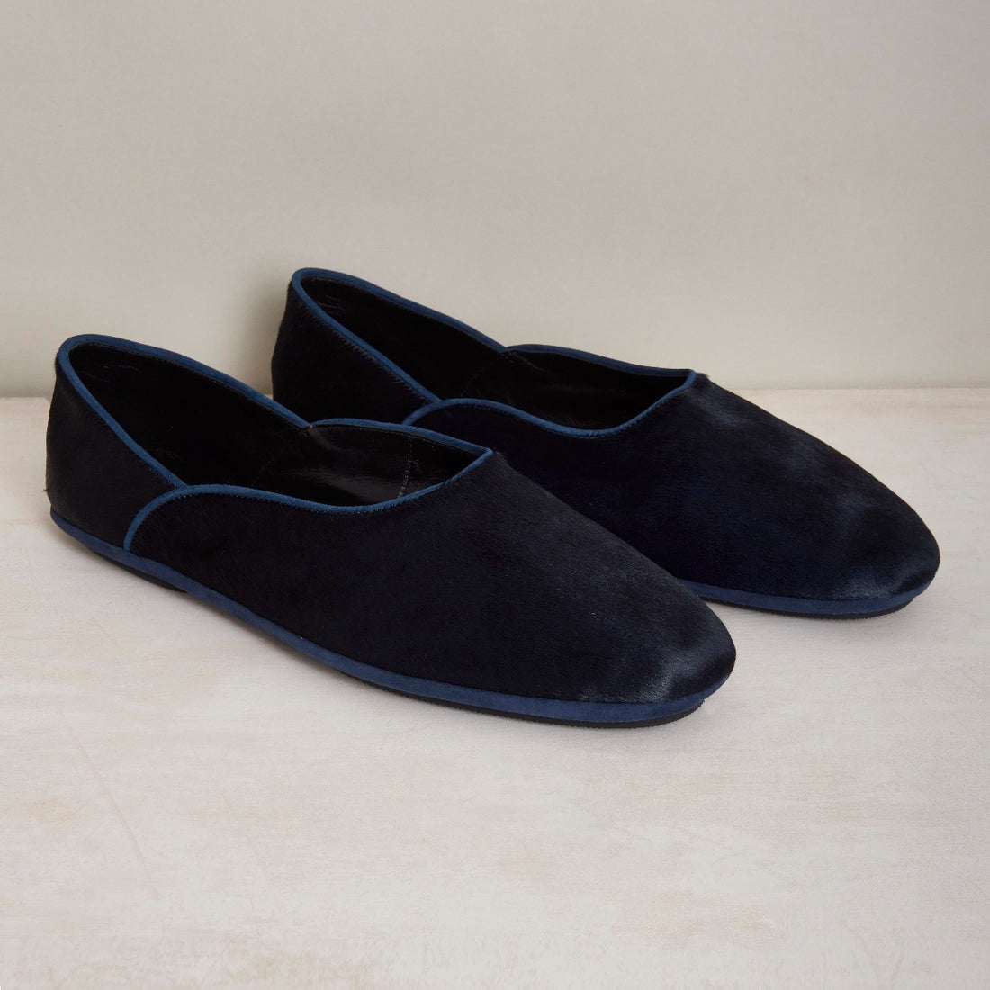 George Cortina For Anderson & Sheppard Plain Pony Hair Slippers In Nav